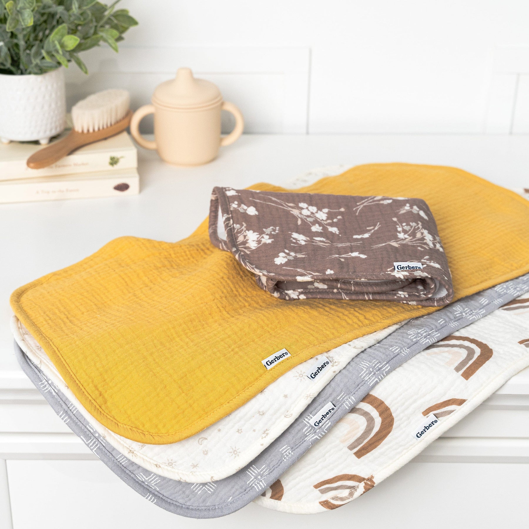 5-Pack Baby Girls Rainbow Muslin Burp Cloths – Gerber Childrenswear